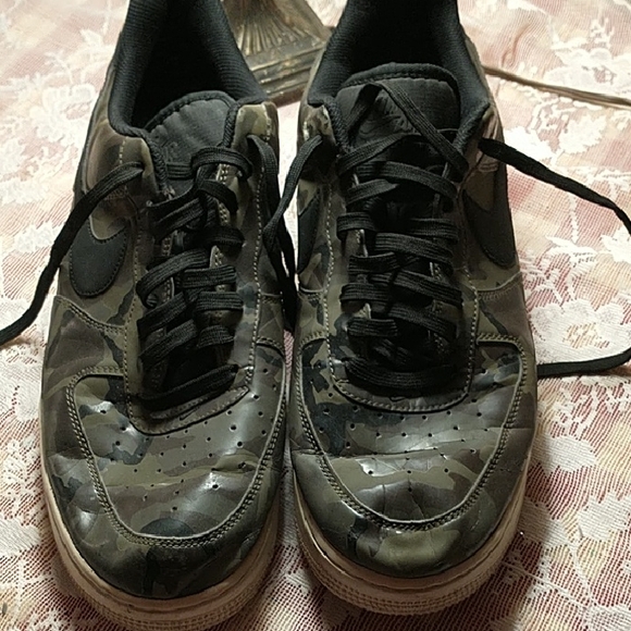Nike | Shoes | Nike Air Force Camo Olive Reflections Lace Up Leather ...
